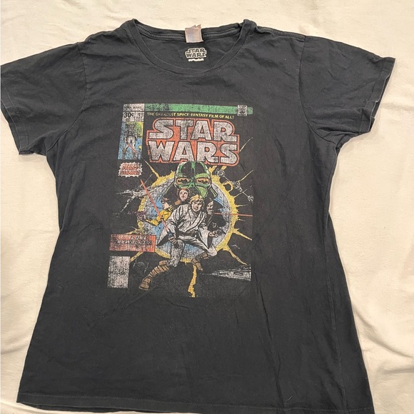 Star Wars | Tops | Womens Star Wars Graphic Tshirt | Poshmark